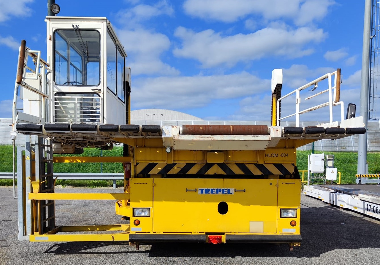 TREPEL Aircraft cargo loaders leasing - Truck1 USA